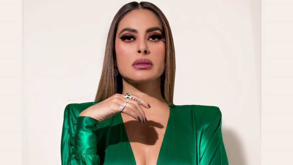 Galilea Montijo posa para Playboy - La Romantica